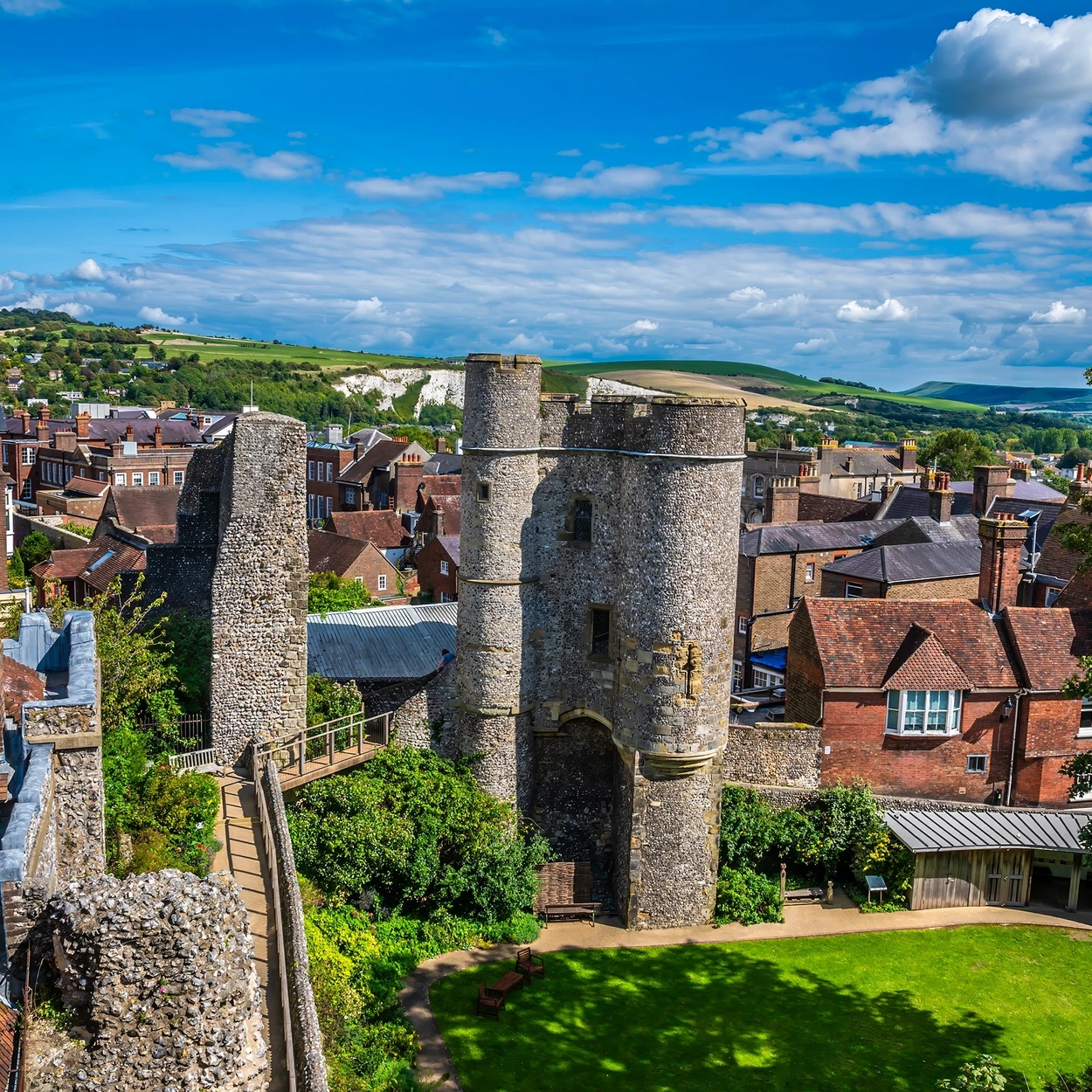 Lewes Parking | Book from £5.30 per day